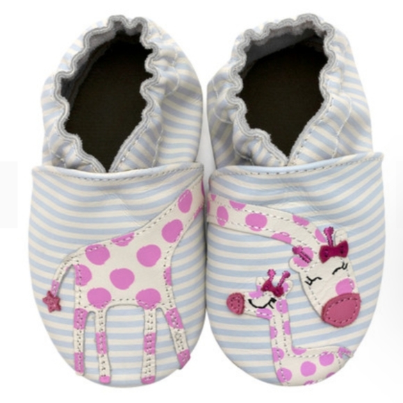 Robeez | Shoes | Robeez Reach For The Stars Soft Soles Stripe Giraffes ...